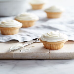 View Pillsbury Traditional Vanilla Cake Mix,