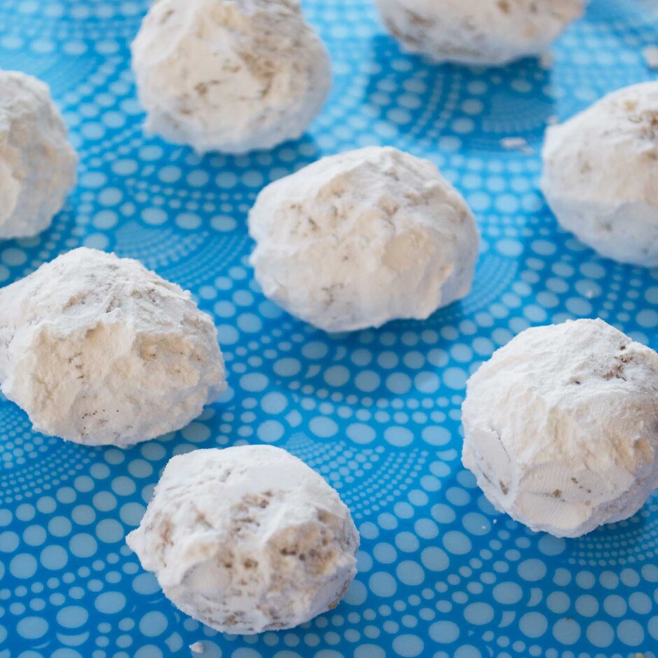 Peanut Butter Snowballs | Dollar Tree