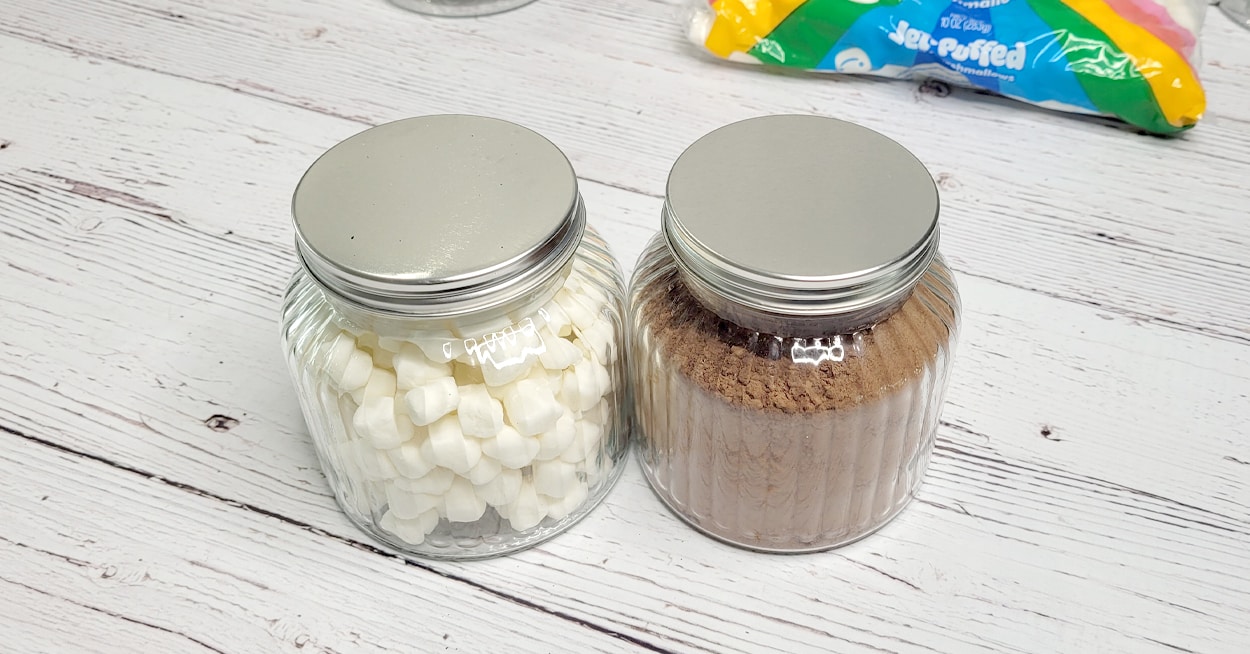 Hot Cocoa Snowman Gift Idea | Dollar Tree